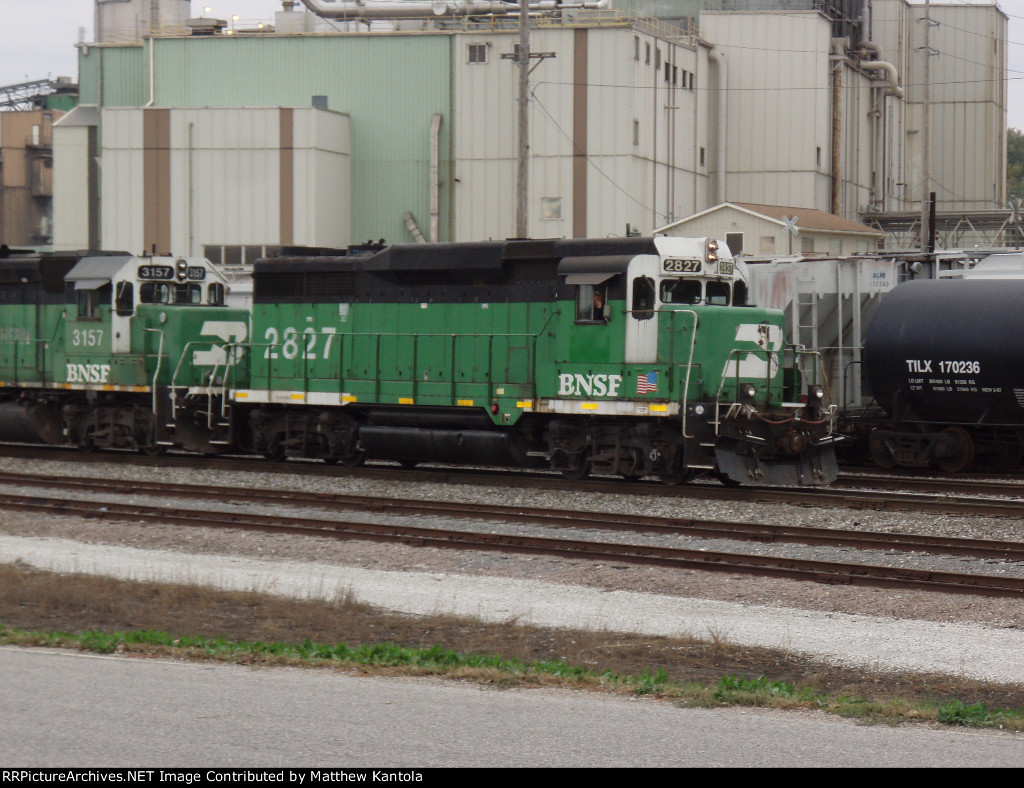 BNSF 2827
